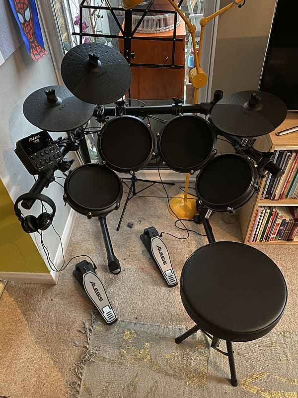 Alesis Turbo Mesh 7 piece electronic drum kit 2020 Black | Reverb