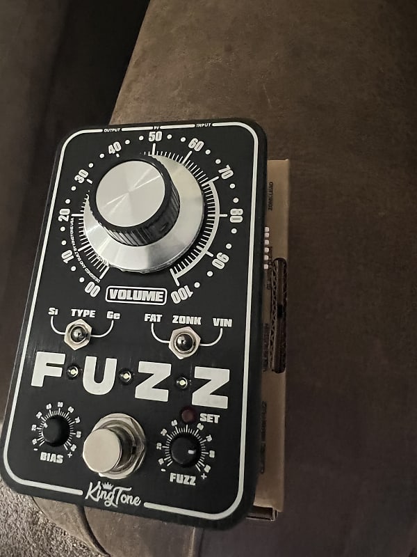 King Of Tone mini Fuzz V2 2023 - Black | Reverb