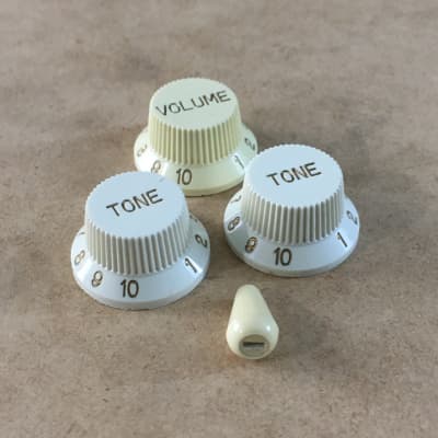 3 Vintage Fender Strat Font Letters Knobs Natural Aged Cream | Reverb