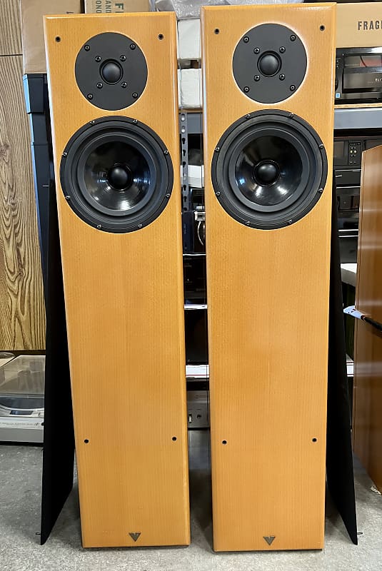 Vienna Acoustics Bach Floorstanding Speakers in Maple | Reverb