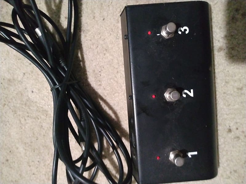Randall 3 Button Midi Foot switch With 20 Foot Midi Cable For | Reverb