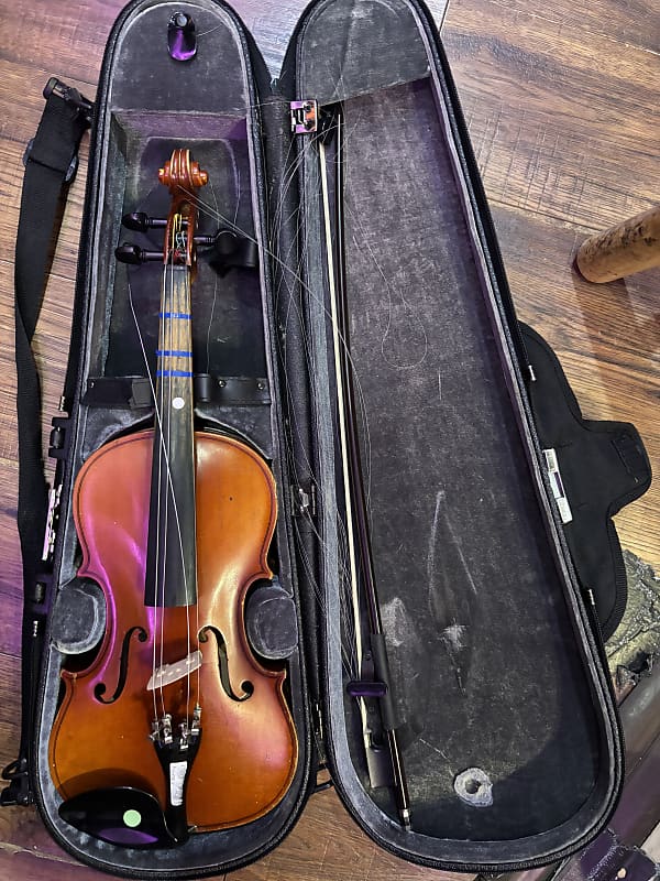 Suzuki 220 Half Size Violin | Reverb