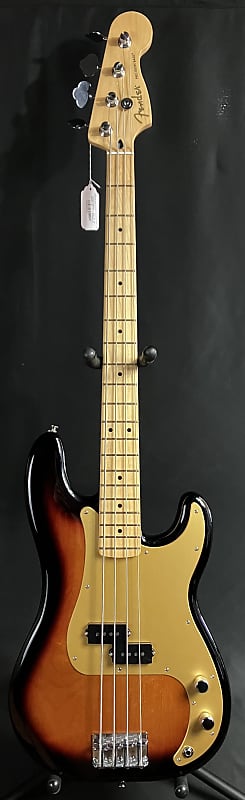 Fender Player Precision Bass 4-String Bass Guitar | Reverb Canada