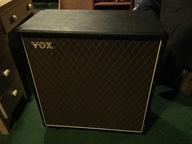 Vox V412BN | Reverb