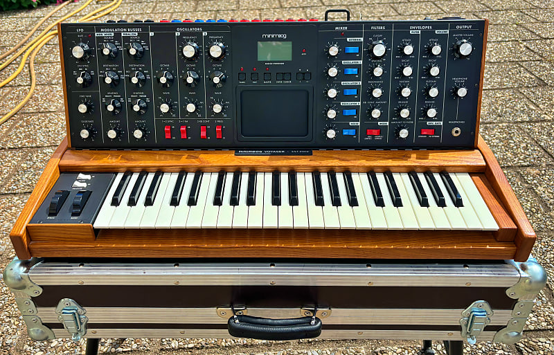 Moog Minimoog Voyager 2002 + Flightcase | Reverb
