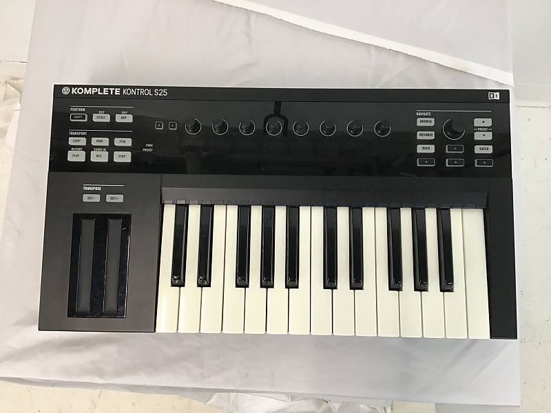 Used Native Instruments KOMPLETE KONTROL S25 Controllers | Reverb