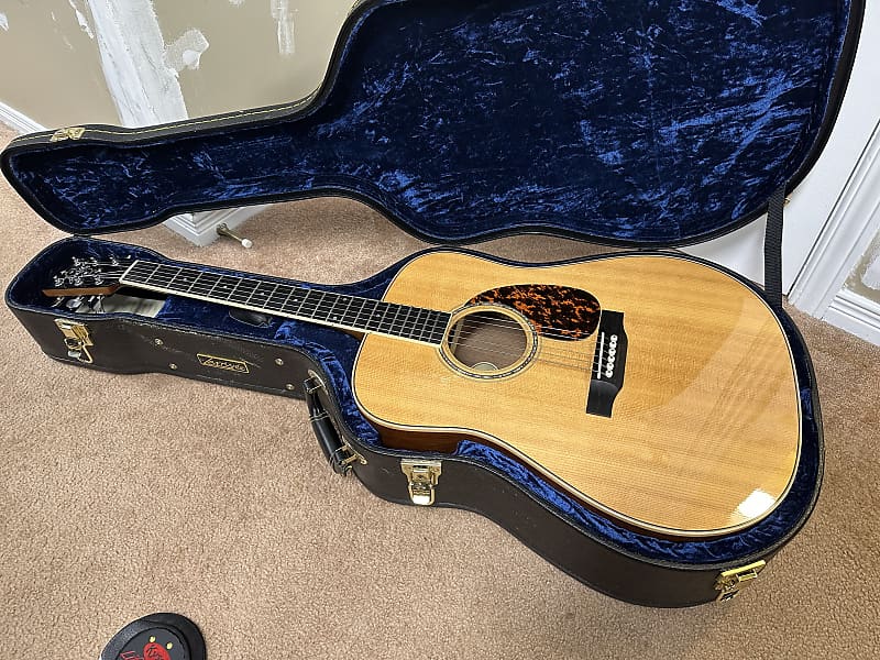 Larrivee D04W Peruvian Walnut 2013 Ltd Ed w OHSC and vine | Reverb