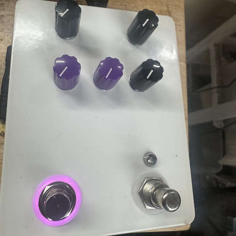 HEY YEP! FX Time-fall modulated Delay | Reverb