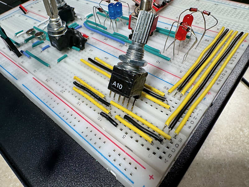 Inline Dual Gang potentiometer 10K(A) - 2.54mm pitch | Reverb