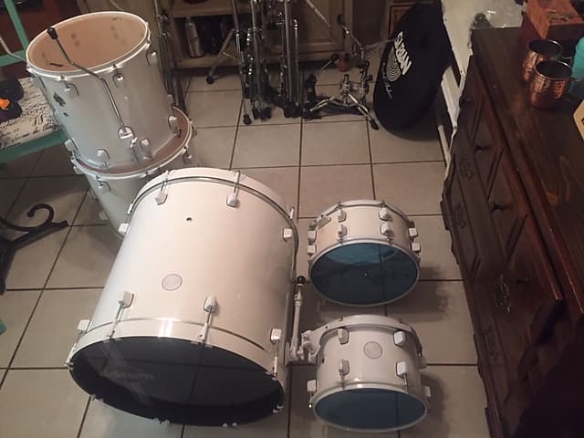 ddrum diablo 5 piece drum set white | Reverb