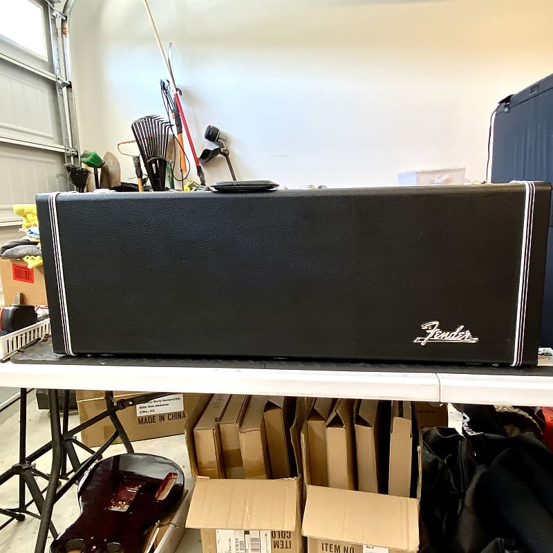 Fender Classic Series Tolex/Wood Case Mint 23082 | Reverb
