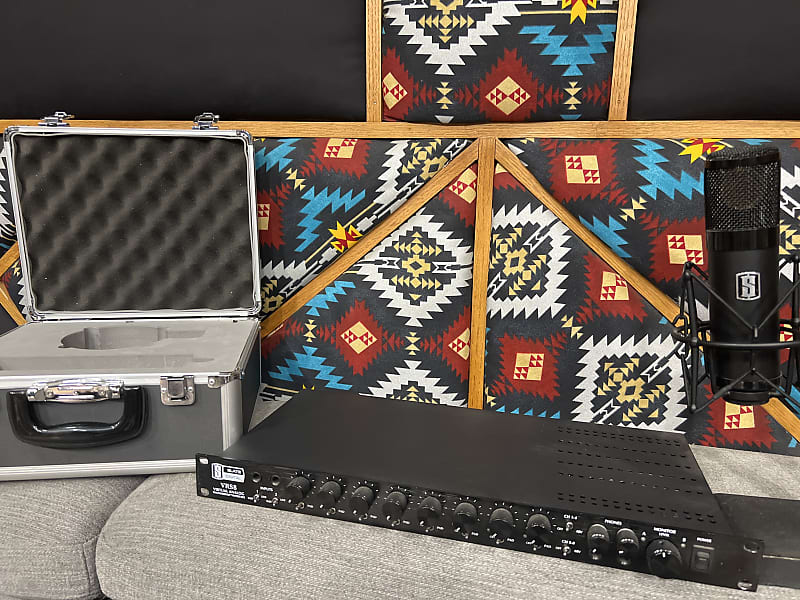 8 Channel Interface Slate VRS8 + ML-1 Condenser Mic | Reverb