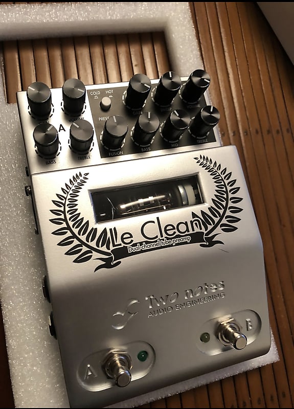 Two Notes Le Clean Dual Channel Tube Preamp | Reverb