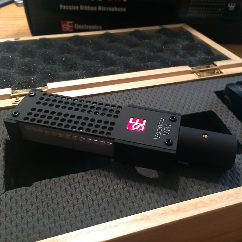 sE Electronics Voodoo VR1 Passive Ribbon Microphone | Reverb