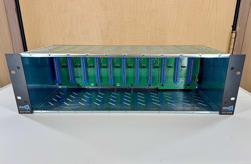 CAPI 511-VPR DB25 Filtered 11-Slot 500 Series Rack with SMPS | Reverb