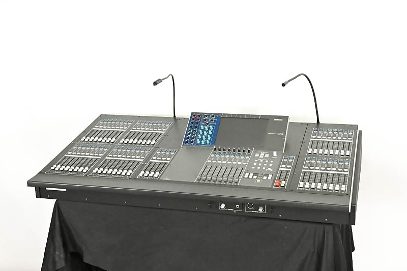 Yamaha M7CL-48 48-Channel Digital Audio Mixing Console | Reverb