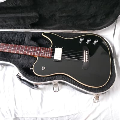 Guild (CR-01 Crossroads) 1994 - Black Edition | Reverb