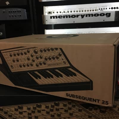 Moog Subsequent 25 Analog Synth | Reverb