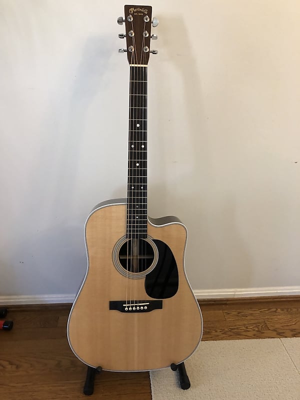 Martin DC-28 E Natural W Aura VT Enhance | Reverb