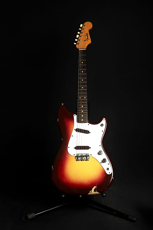 Fender Duo Sonic 1963 -Vibrant Maroon Burst- OHSC | Reverb UK