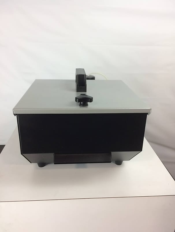 American DJ MIS665 Mister Kool II Low-Lying Fog Effect | Reverb