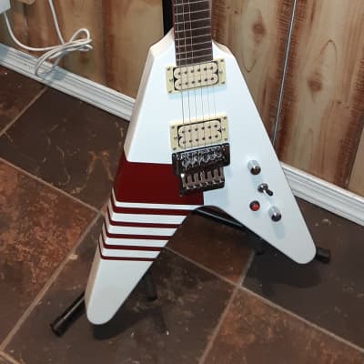 Washburn WE V Flying V Electric Guitar with Washburn Gig Bag | Reverb