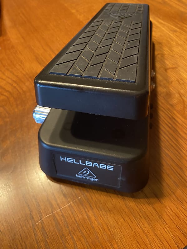 Behringer Hellbabe HB01 Wah, boost | Reverb