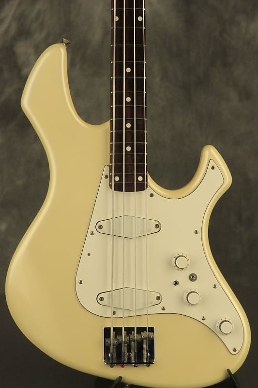 1980's Fender Performer Bass MIJ made in Japan Frost White | Reverb