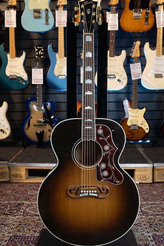 Gibson SJ-200 in Tobacco Sunburst, USED | Reverb