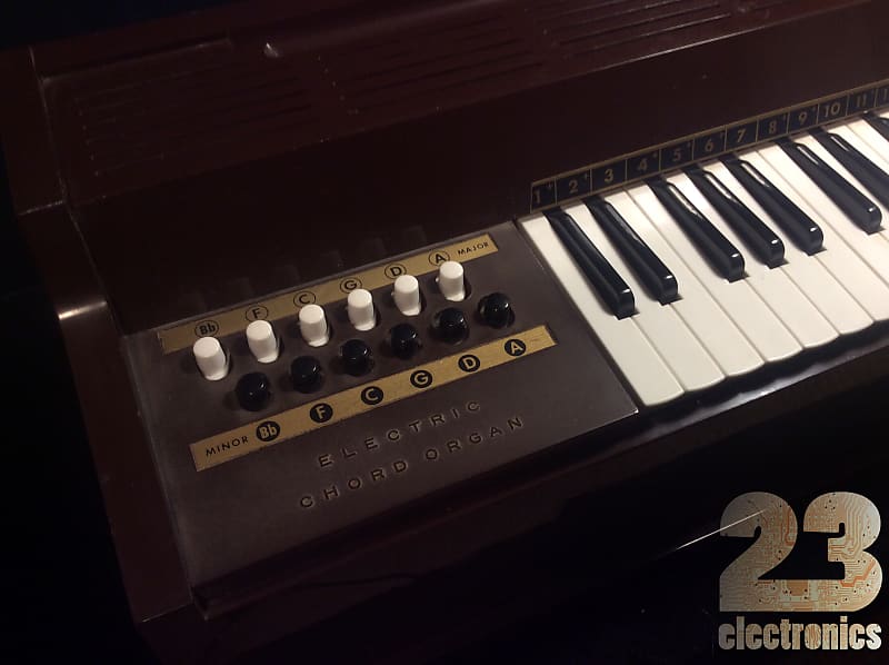 Magnus 391 Chord Organ Reed Keyboard Brown | Reverb