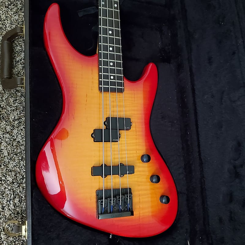 Guild Pilot SB602 1985 - Cherry Sunburst over Flamed body | Reverb