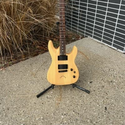 Dean Vendetta 6-String Guitar, Natural | Reverb