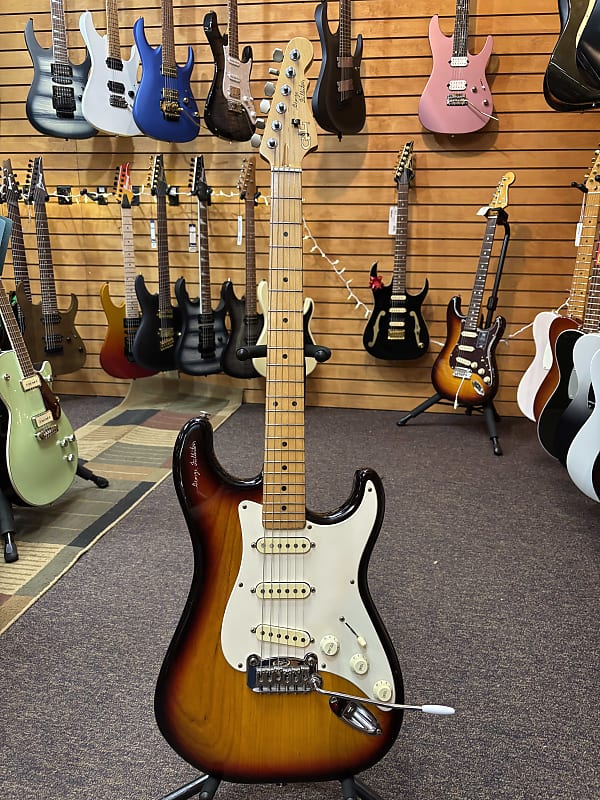 G&L George Fullerton Signature Stratocaster 1990's - Sunburst | Reverb