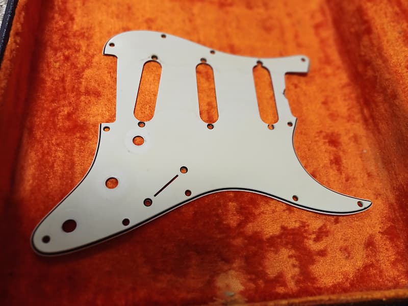 1964 Fender STRATOCASTER pickguard + aluminium shield (PRE | Reverb UK