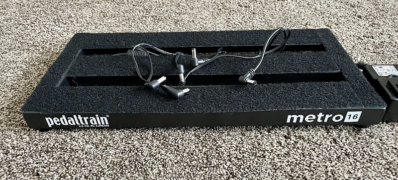 Pedaltrain Metro 16 & MXR iso-brick mini | Reverb