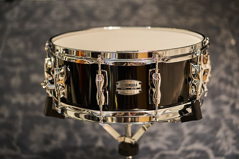 Yamaha 5.5x14 Recording Custom Solid Black Snare Drum | Reverb