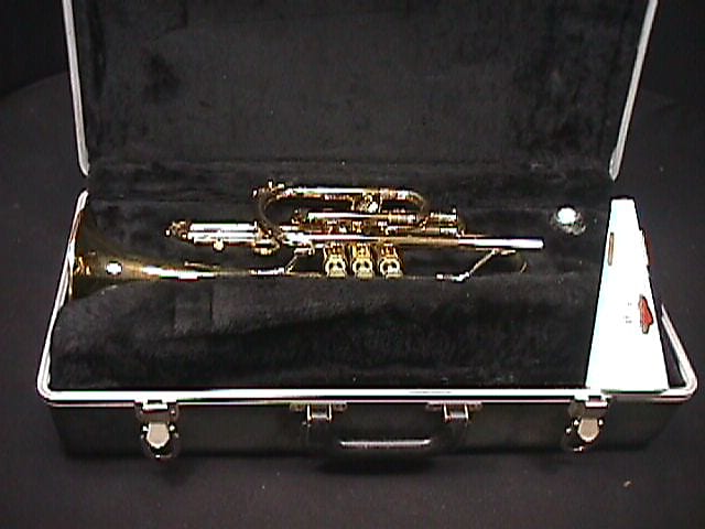 A Selmer Made Bundy Bb Cornet Like New In it's Original Case | Reverb
