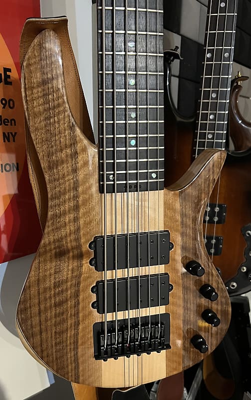 Jones MK1 6 String Bass Guitar 2023 - Gloss | Reverb