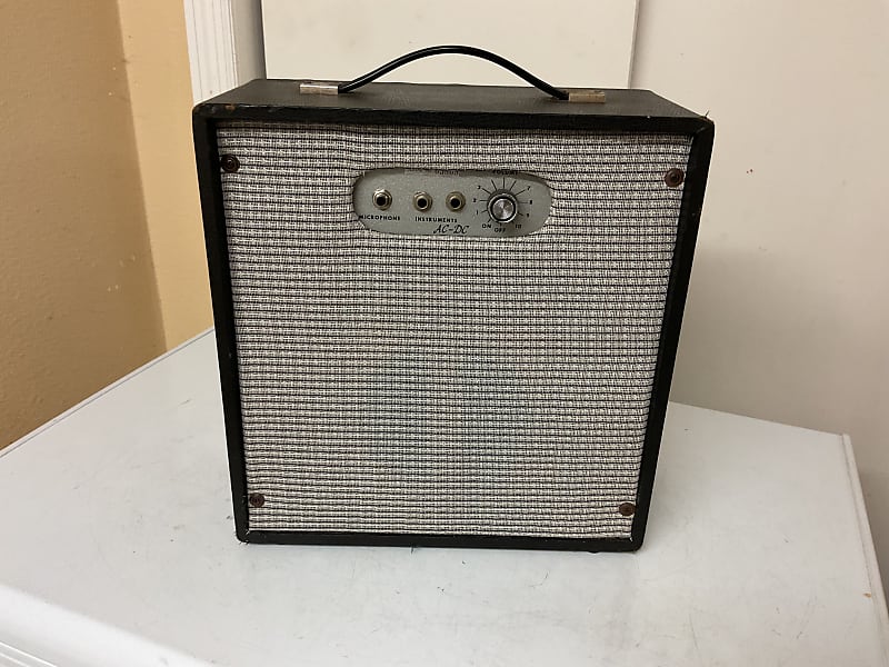 Multivox Small amp 1968 | Reverb