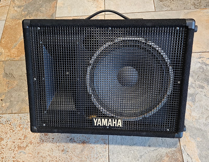 Yamaha Wedge Stage Monitors - 4 | Reverb