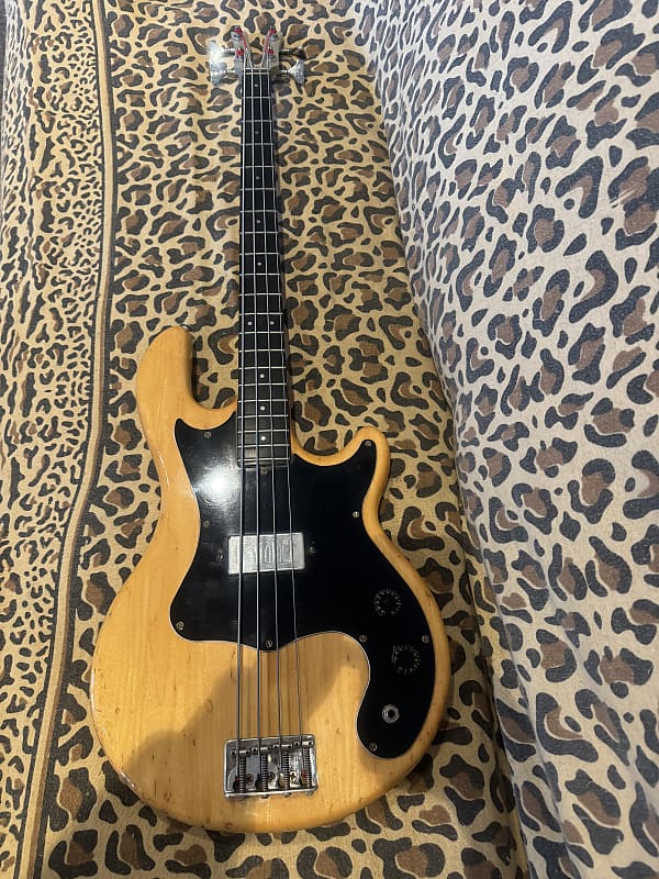 Kramer Bass 1976 - Walnut | Reverb