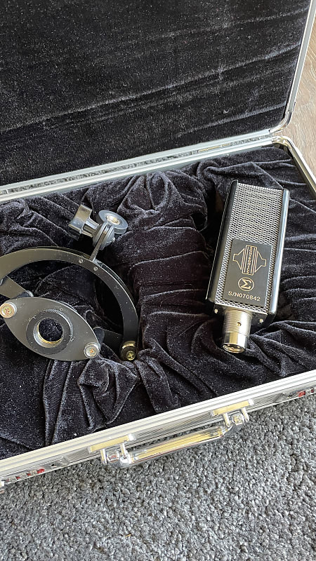 Sontronics Sigma Ribbon Microphone 2006 - Black & Silver | Reverb UK