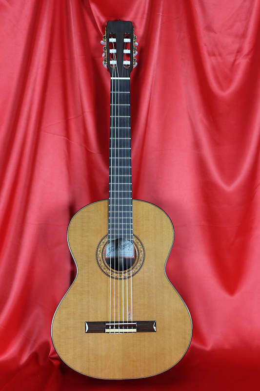 Jose Ramirez R2 Classical Guitar 1997 | Reverb