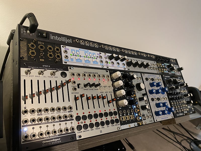 Intellijel 4U 104HP Palette Case + EXTRAS | Reverb