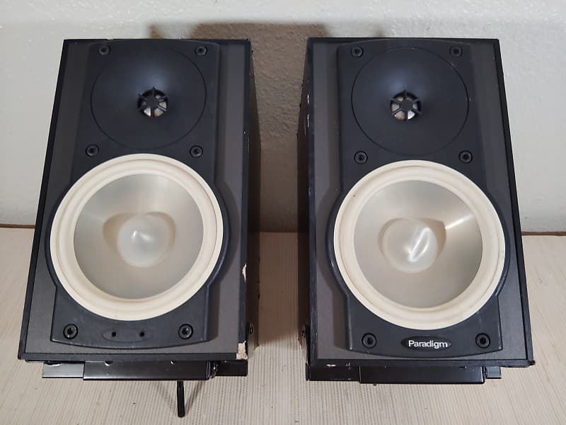 Paradigm Atom Monitor V.5 Bookshelf Speakers | Reverb