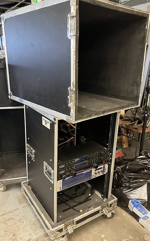 EWI Tourcase 18U Pull Over Shock Rack | Reverb