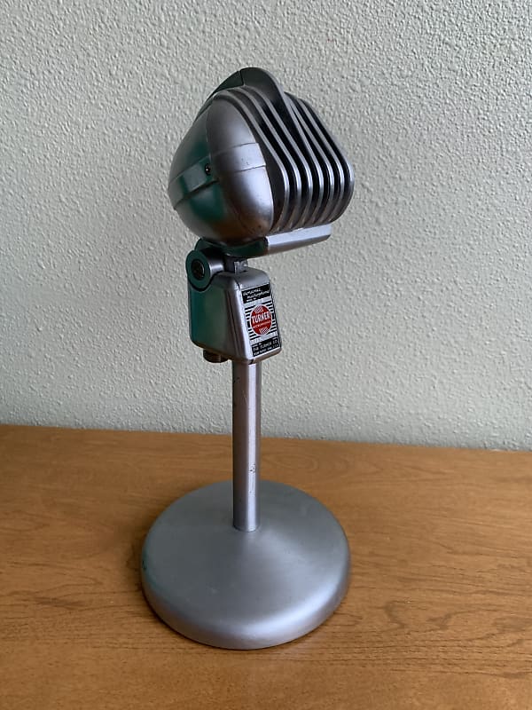 Turner Microphones 33D Satin | Reverb