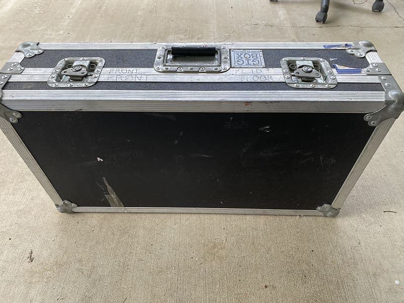 Gig Box Gig Box (original) Pedalboard Tourcase with 4 guitar | Reverb