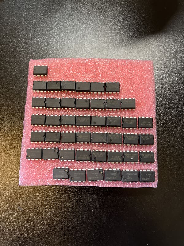 Texas Instruments NE555P Single Precision Timer - Lot of 42 | Reverb