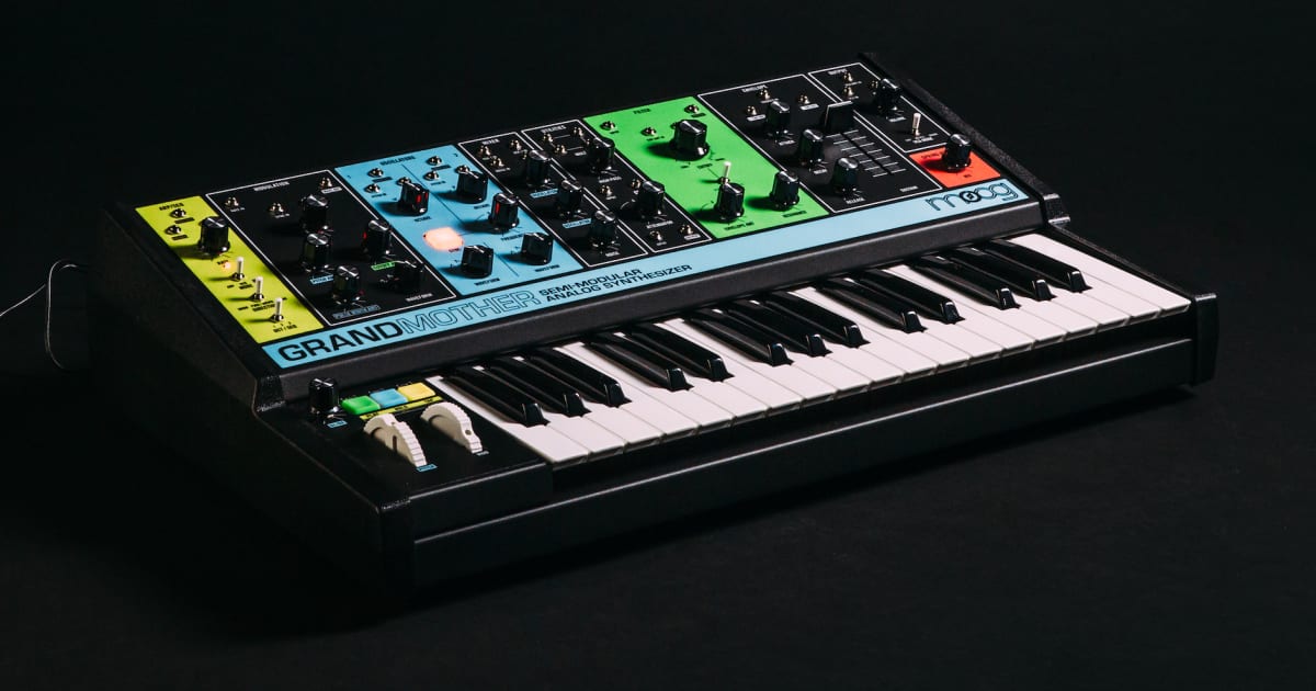 Moog Engineer Amos Gaynes on the Making of the Moog | Reverb News